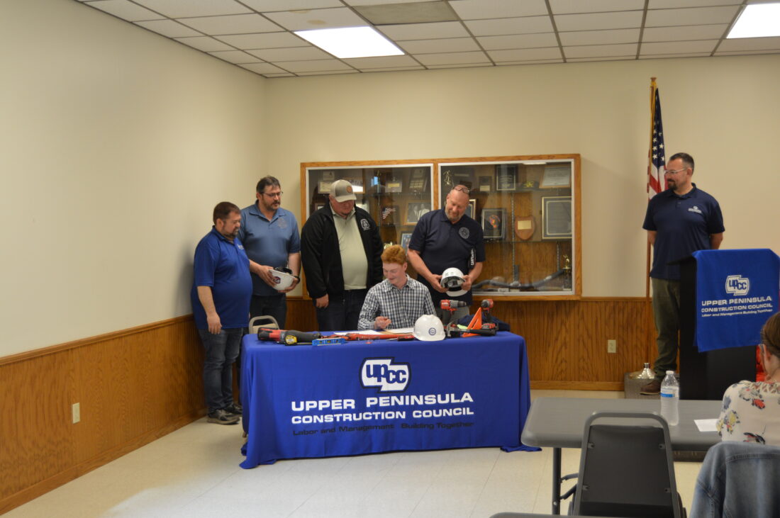 Students ‘drafted’ into trade apprenticeships | News, Sports, Jobs ...